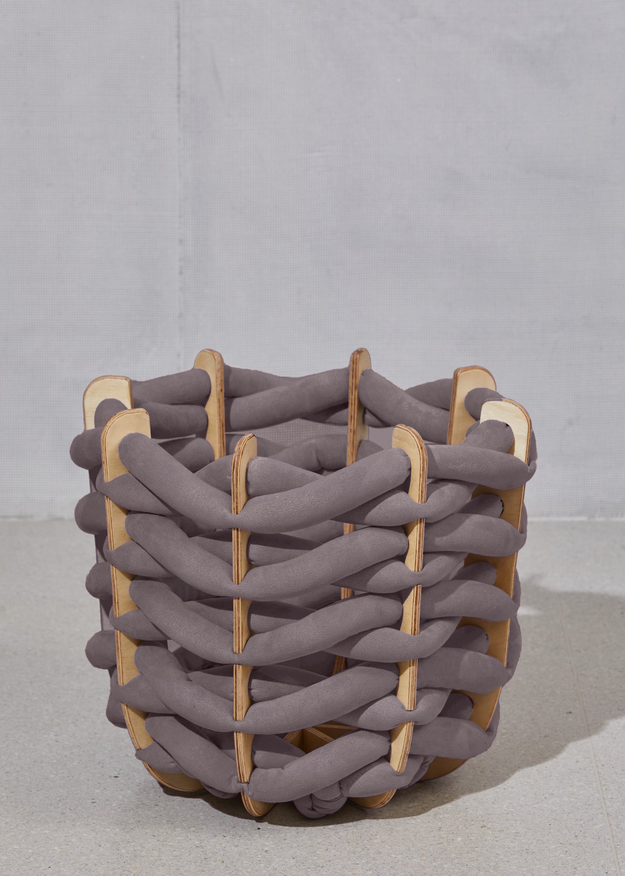 (M) Hull Basket in Graphite Ultra suede | Knots Studio